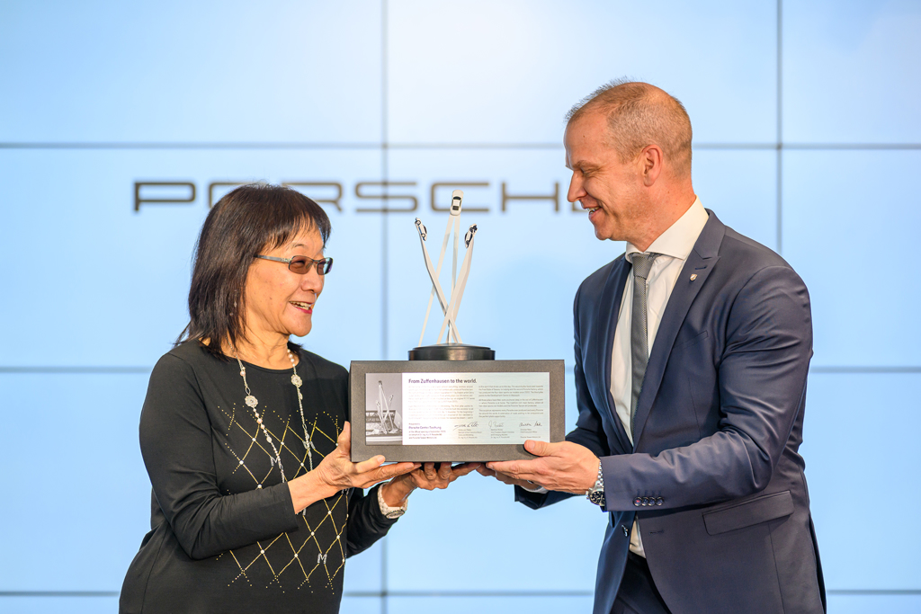 《汽車股》汎德永業砸10億元 台中保時捷中心開幕 - 上市櫃 - 旺得富理財網