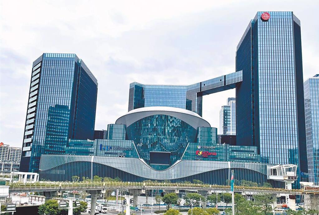 南港LaLaport今開幕！估7萬人擠爆 入場時間、優惠好康、塞車熱點一次看 - 其他 - 旺得富理財網